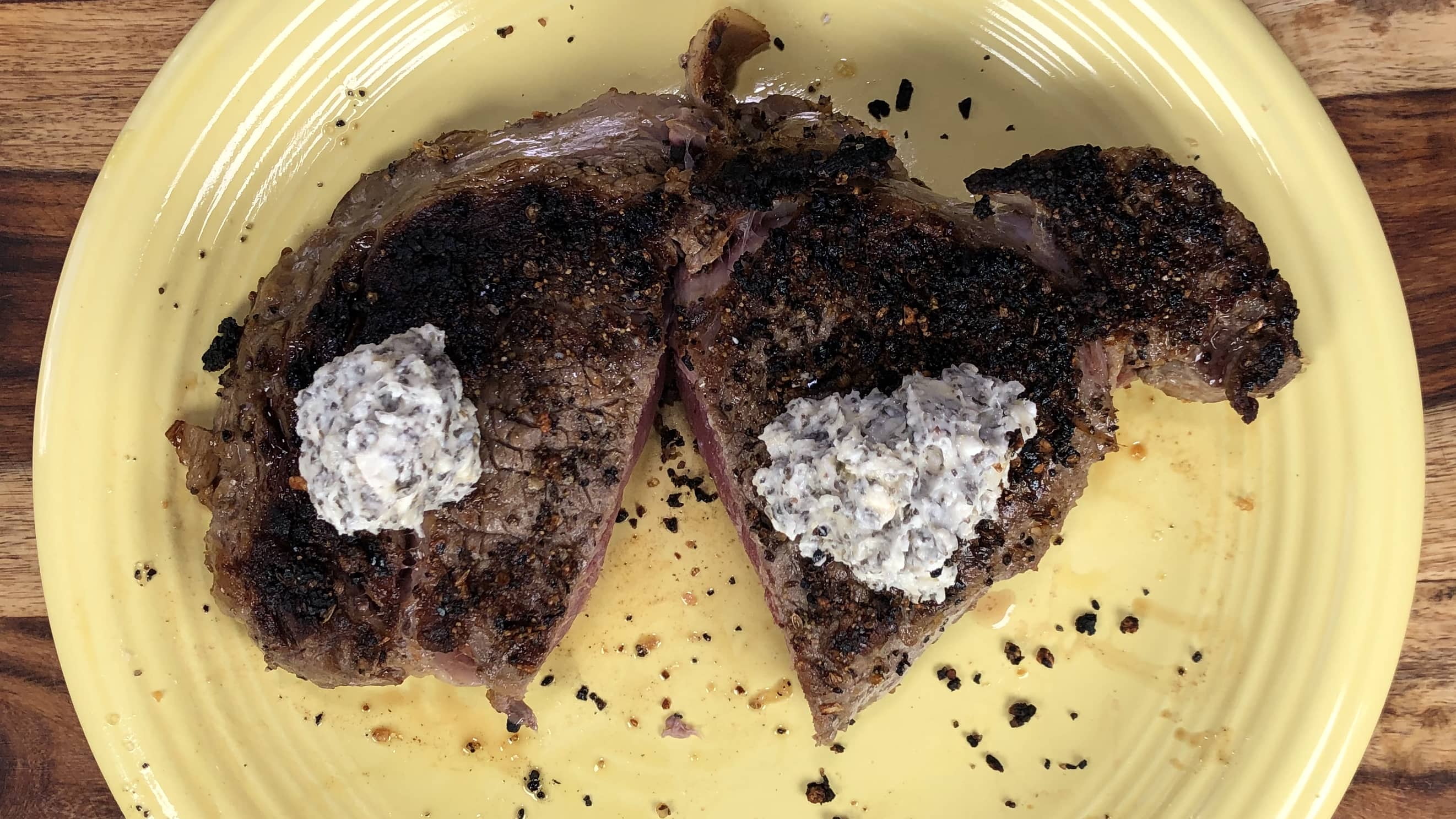 Seared Rib Eye with Gorgonzola Basil Butter - CarbSmart.com